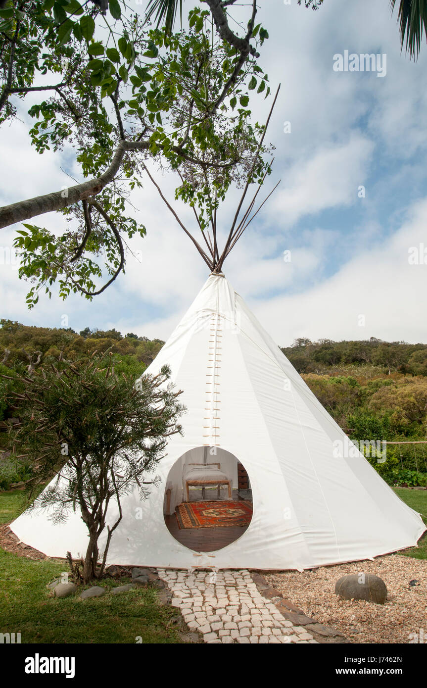 Tipi poles hi-res stock photography and images - Alamy