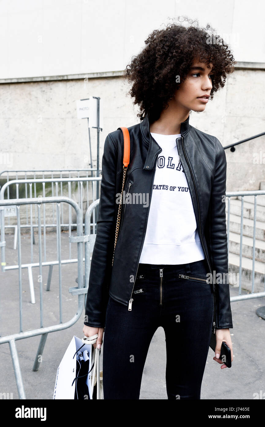Model outside Paco Rabanne, Paris Fashion Week RTW 2017-2018, Paris ...