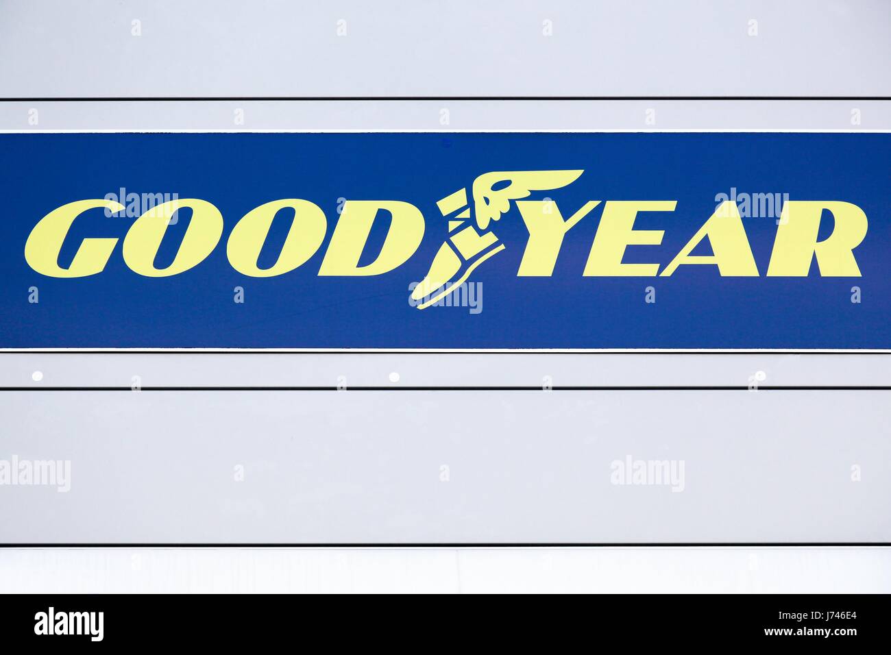 Goodyear Tire Logo