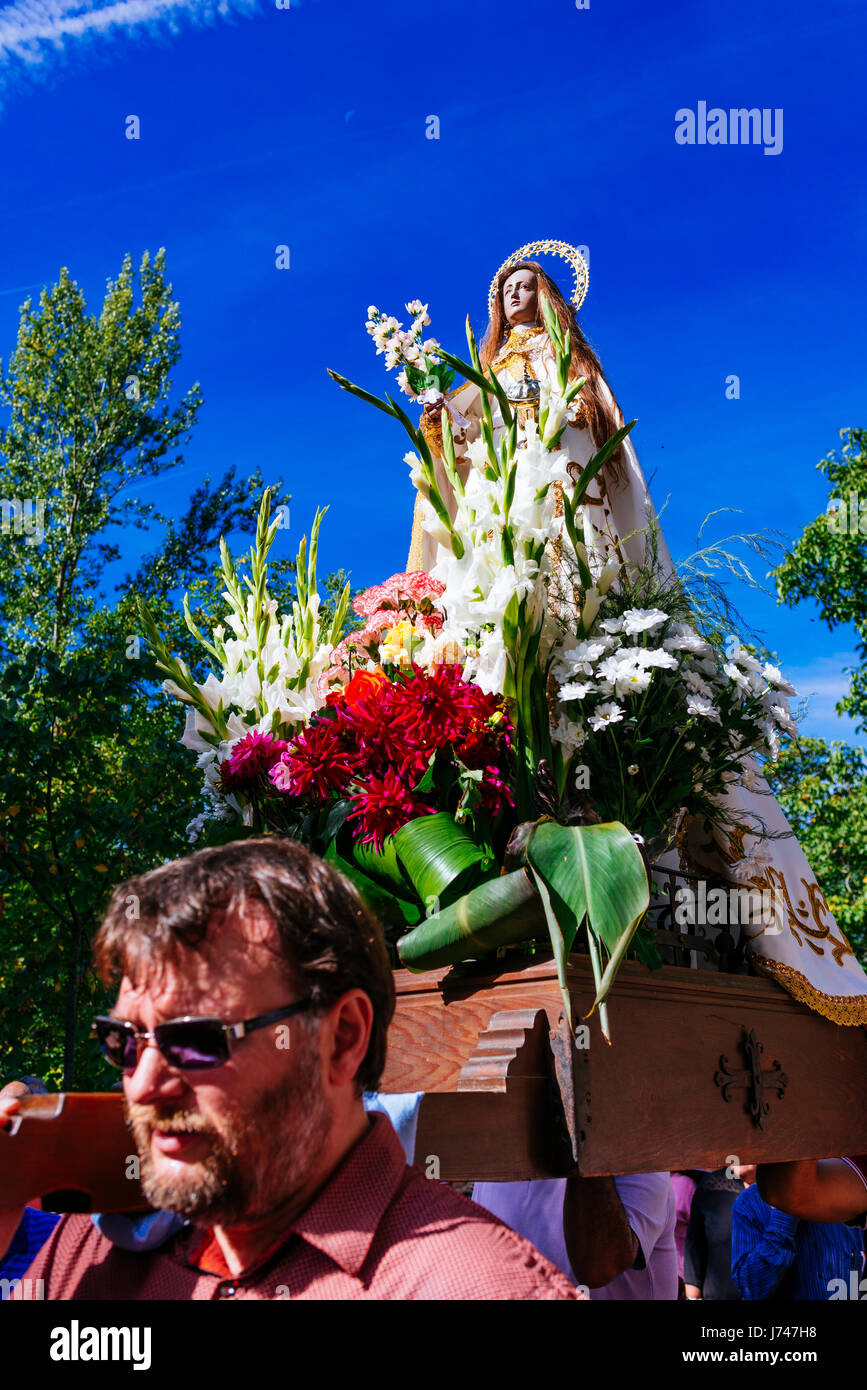 Maria magdalena dancers hi-res stock photography and images - Alamy