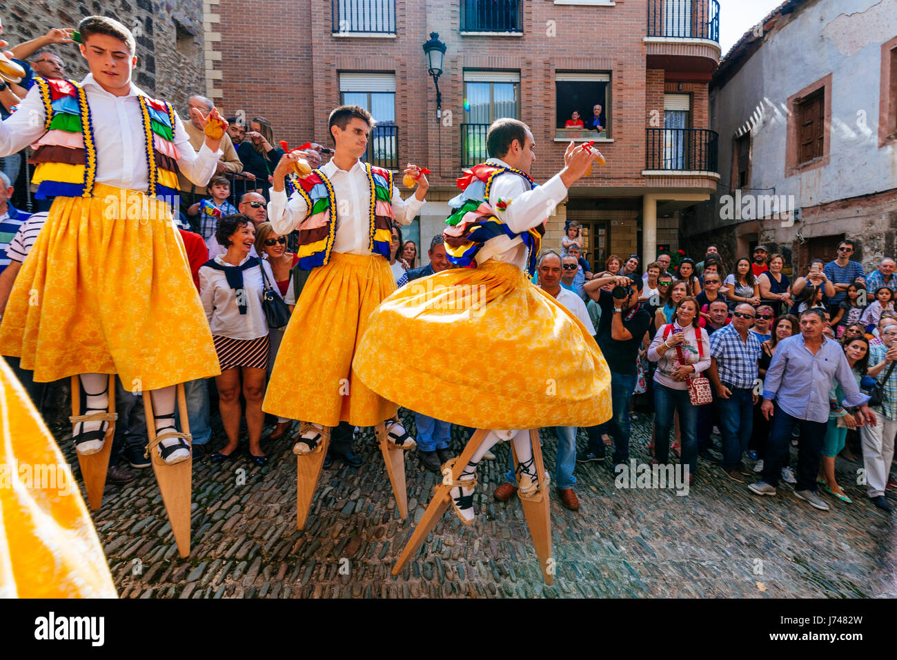 Stilt dance hi-res stock photography and images - Alamy