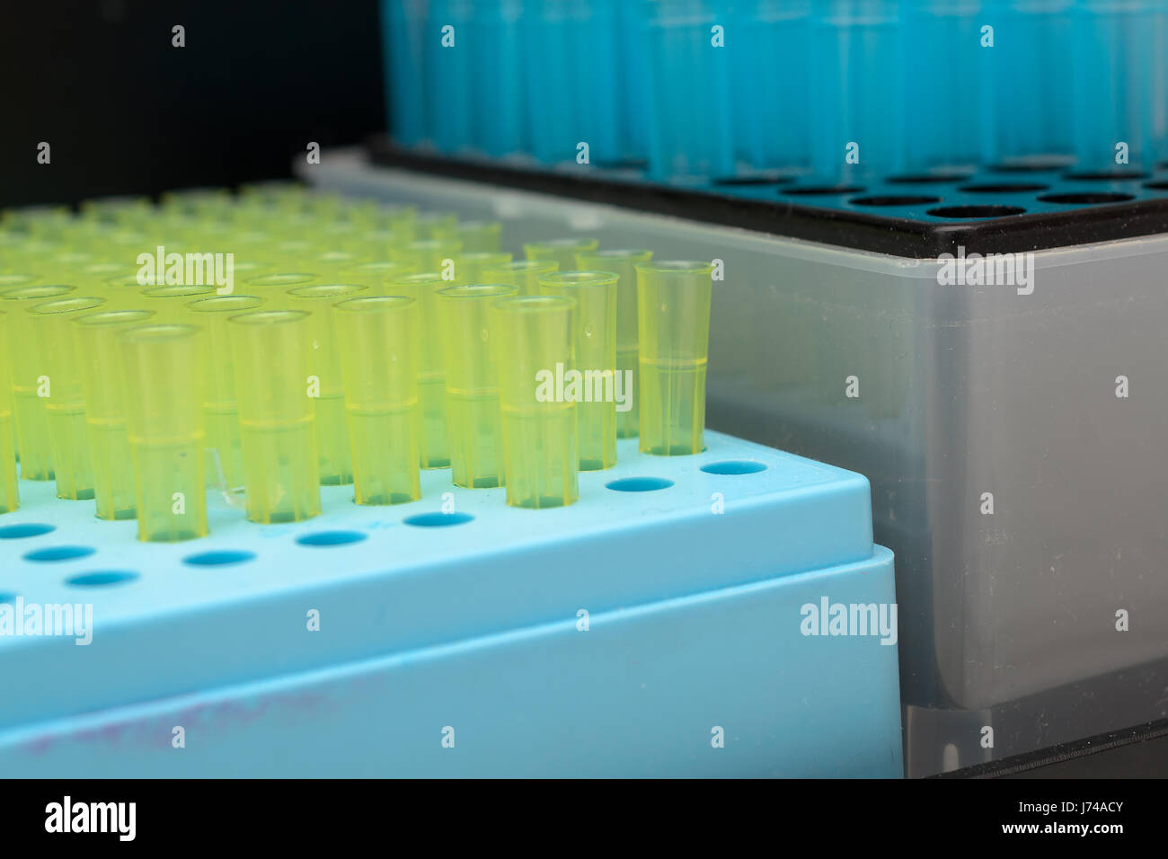 Test tube yellow solution hi-res stock photography and images - Alamy