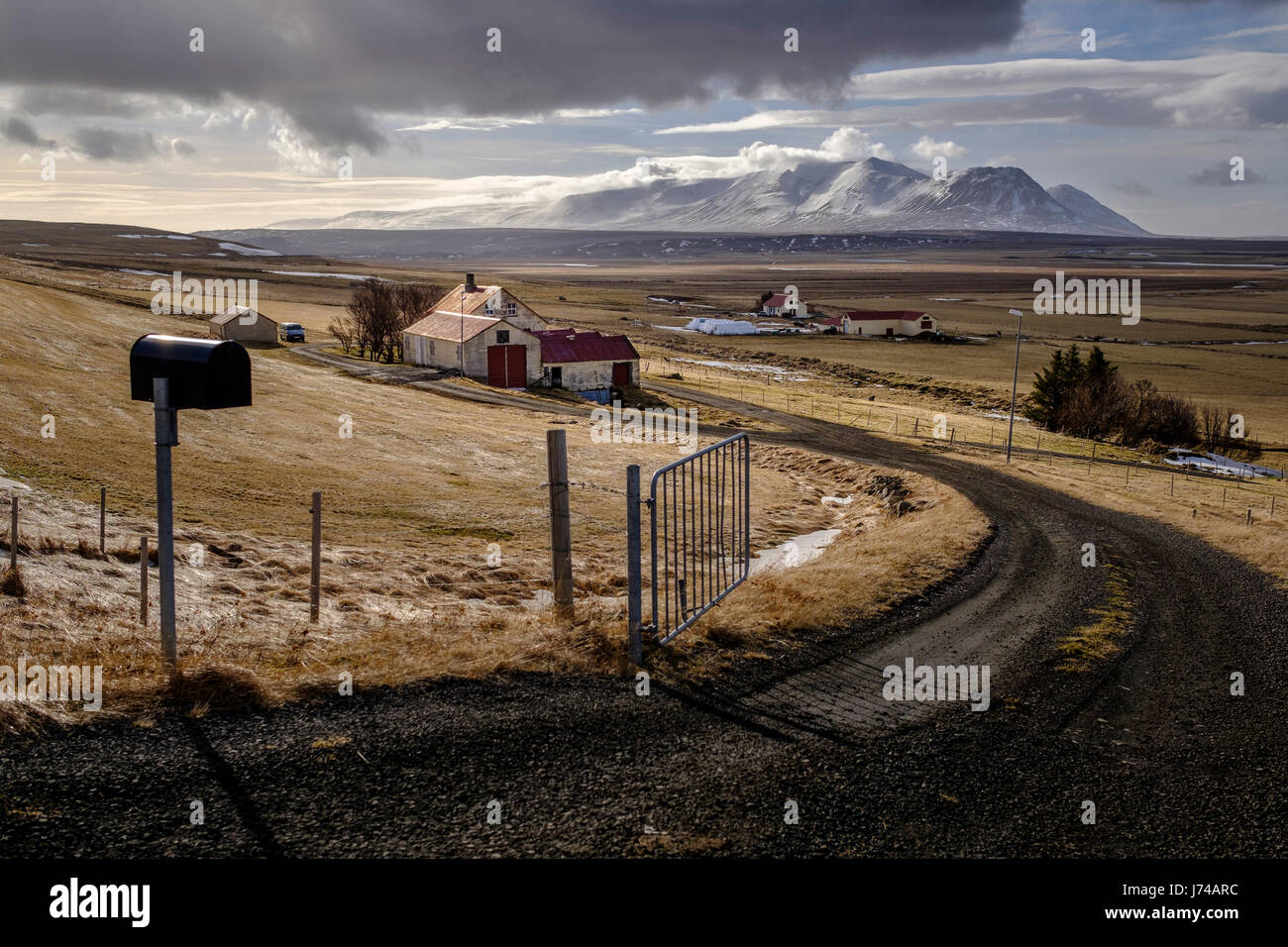 Scattered farms hi-res stock photography and images - Alamy