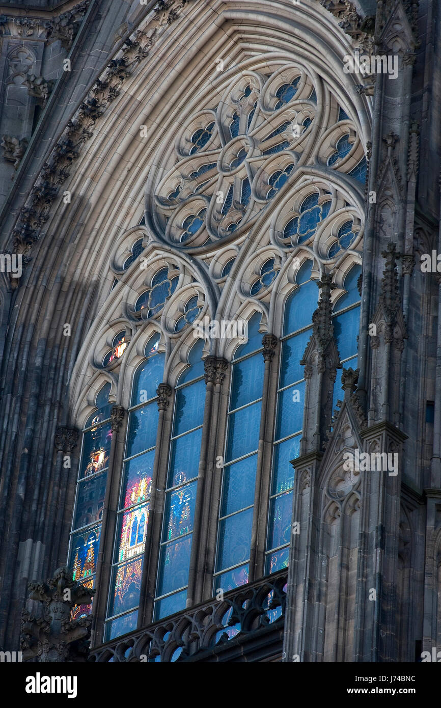 cologne cathedral north transept window outside Stock Photo - Alamy