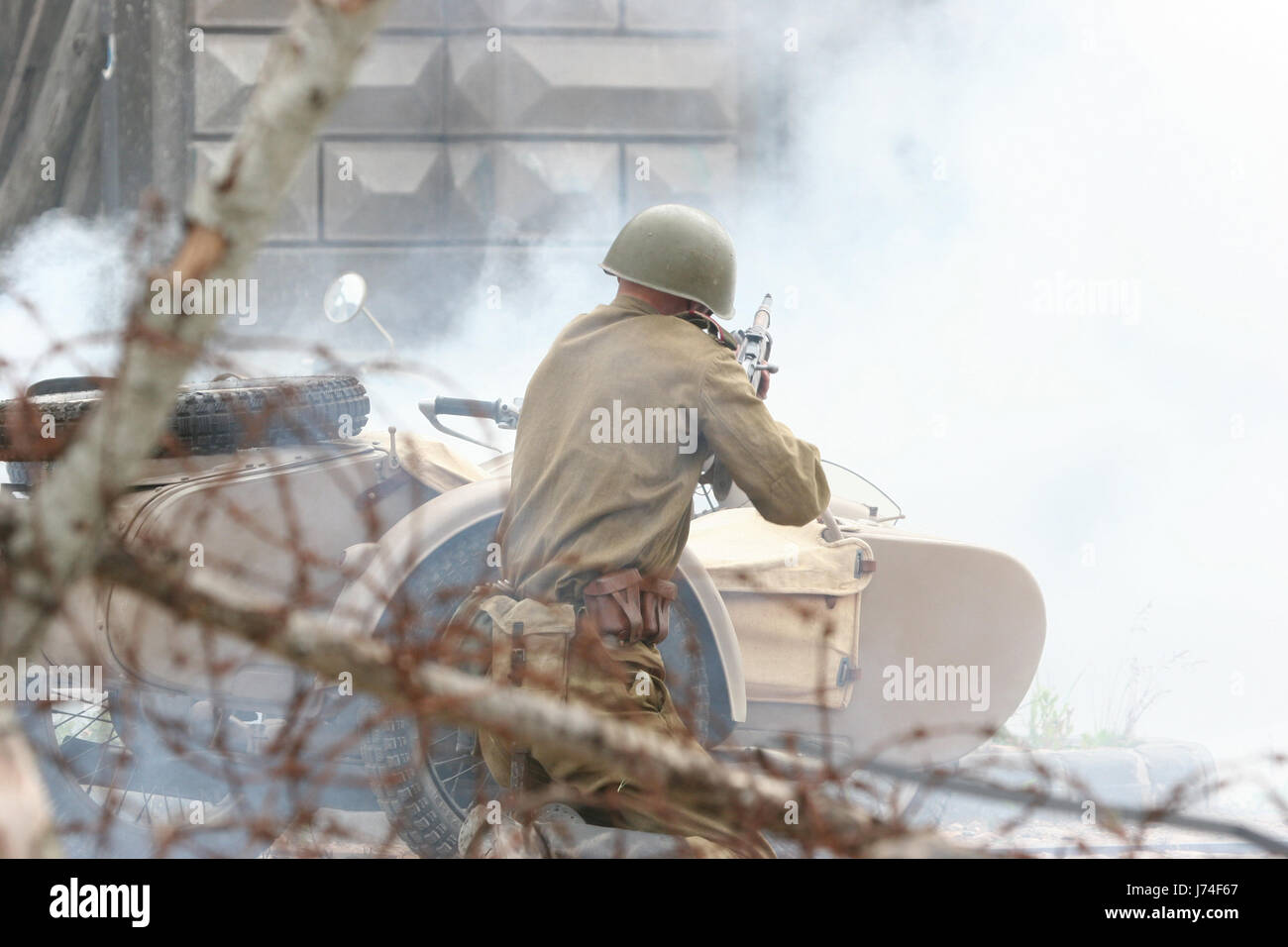 army weapon war battle gun soldier soviet shoot army force war game ...