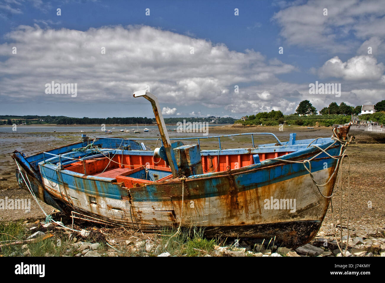 Sad sailing boat hi-res stock photography and images - Alamy