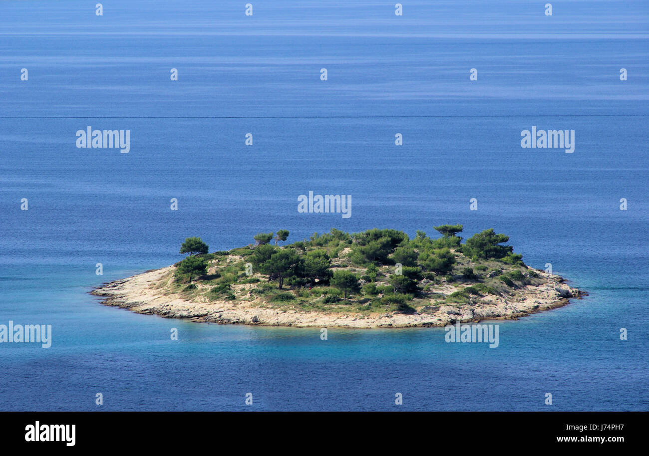 islands adriatic sea croatia salt water sea ocean water dalmatia isle ...