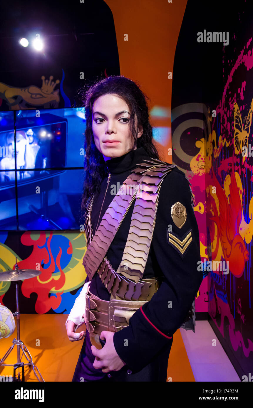 Michael jackson wax figure hi-res stock photography and images - Alamy