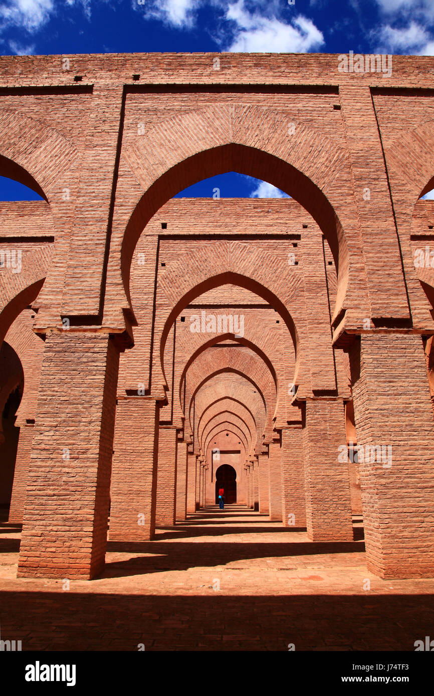 ancient mosque in morocco Stock Photo - Alamy