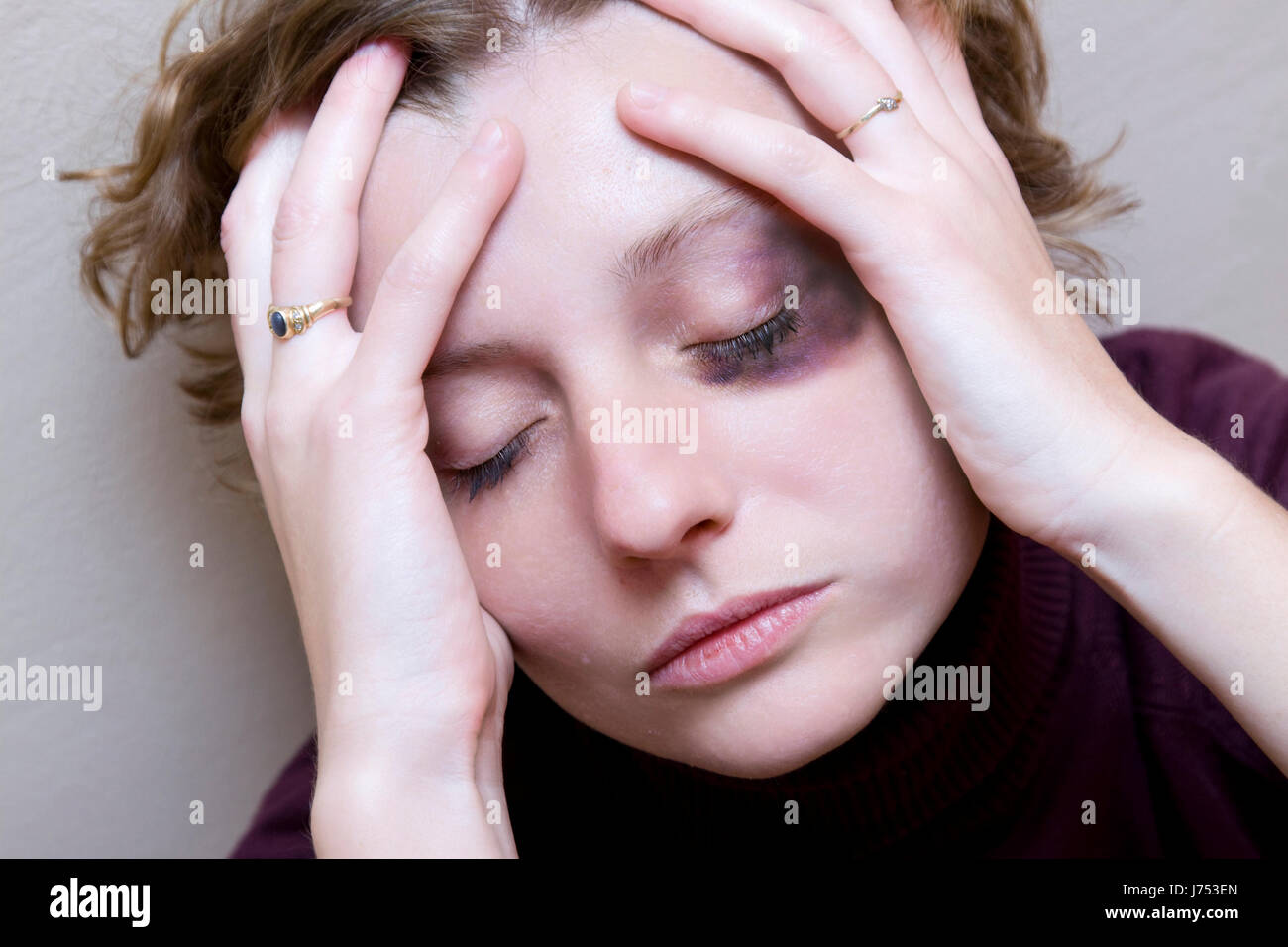 woman victim aggression homey domestic rights violence agression woman ...