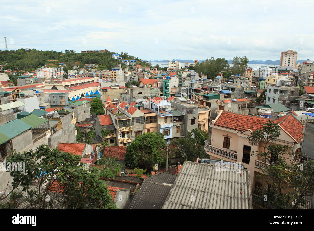 Ha long bay beautiful sight hi-res stock photography and images - Alamy