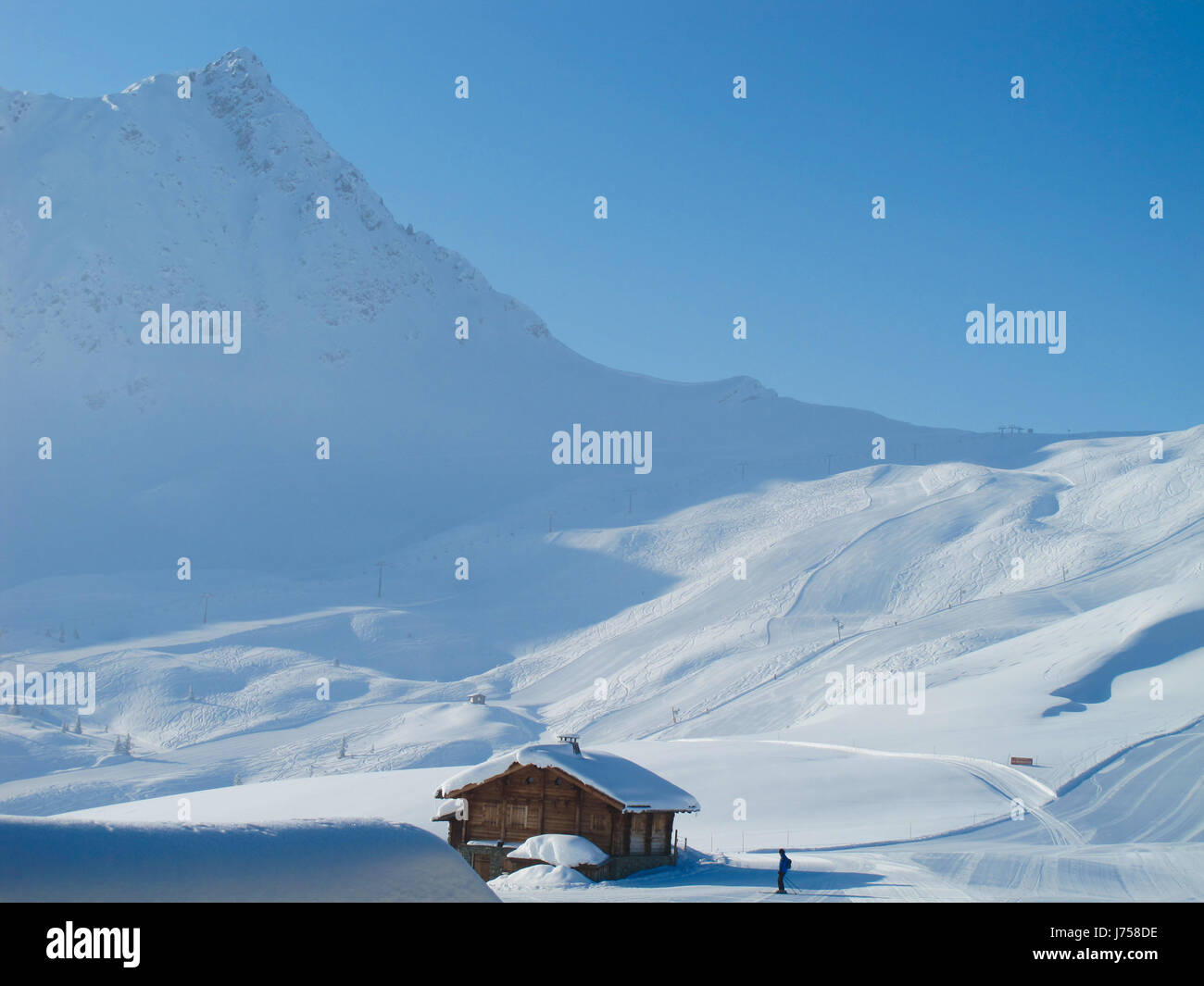 snow coke cocaine material drug anaesthetic addictive drug slope cabin ...