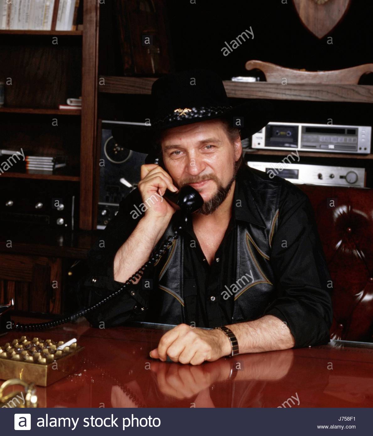 Waylon Jennings High Resolution Stock Photography and Images - Alamy