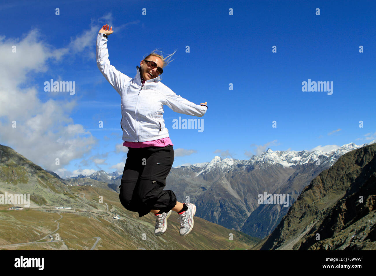sport sports emotions mountains spring bouncing bounces hop skipping ...