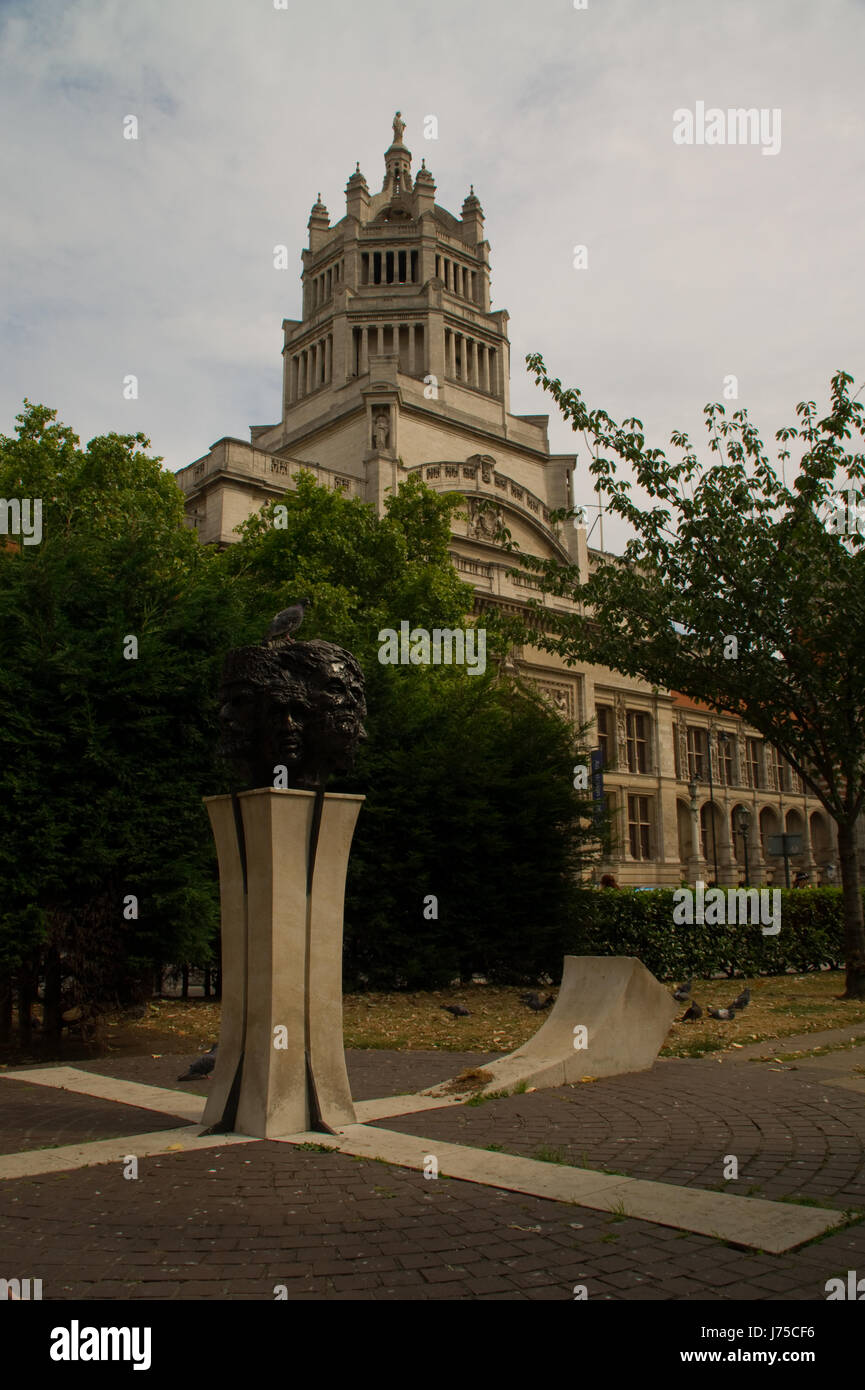 tower monument statue entrance museum steeple bust stairs tower ...