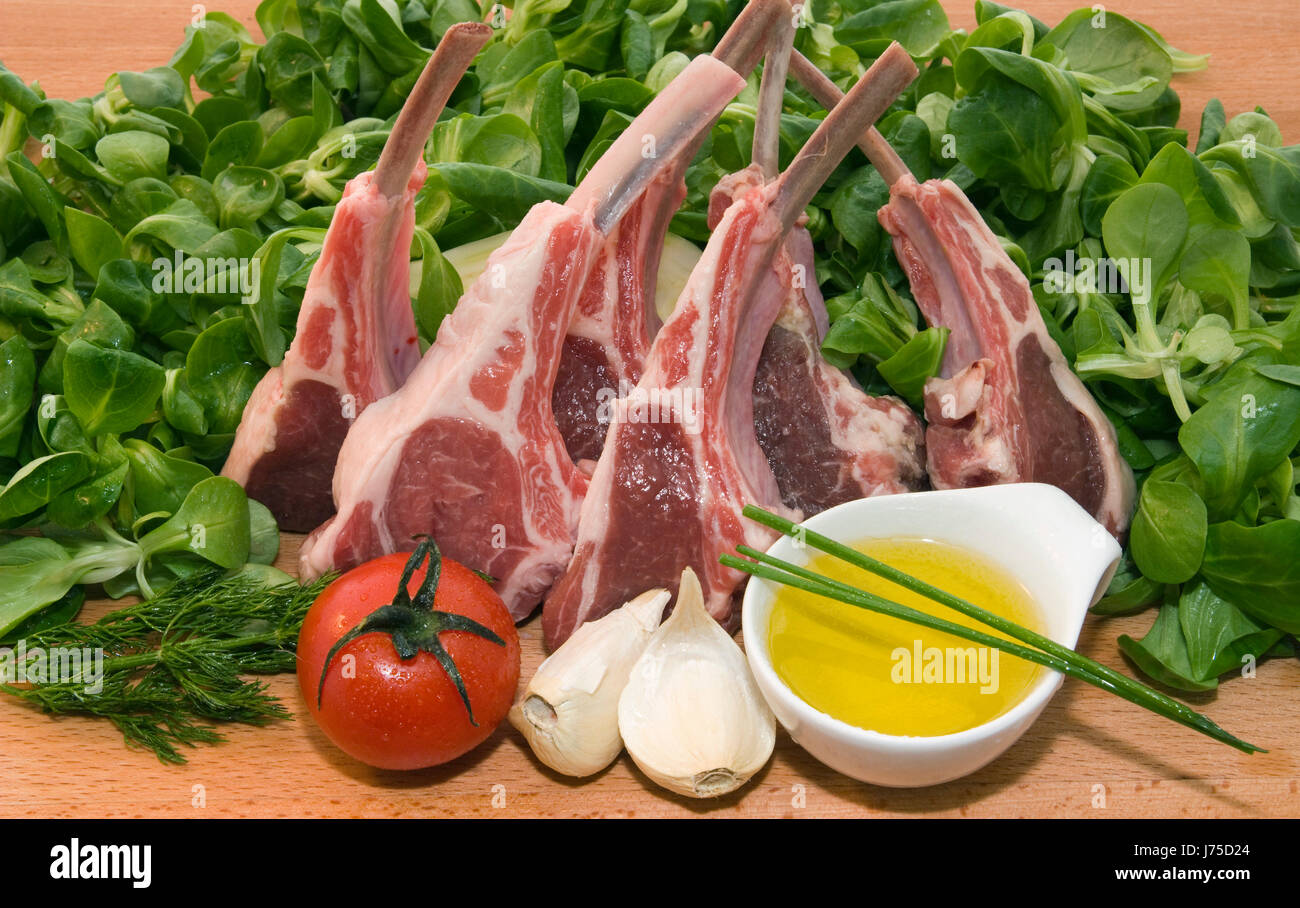 bone food dish meal prepared ready lamb fork food aliment composition ...