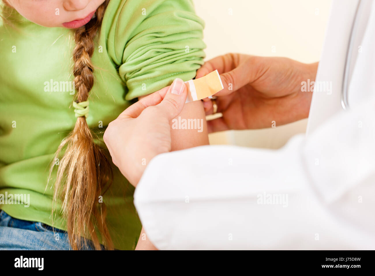 doctor physician medic medical practicioner plaster injury pediatrician ...