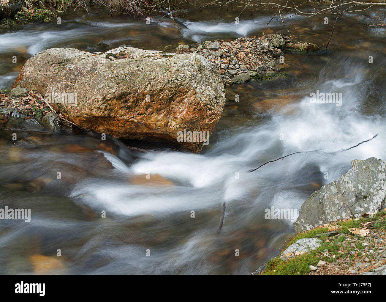 stream cold catarrh creek river water stone stream frost cold catarrh ...