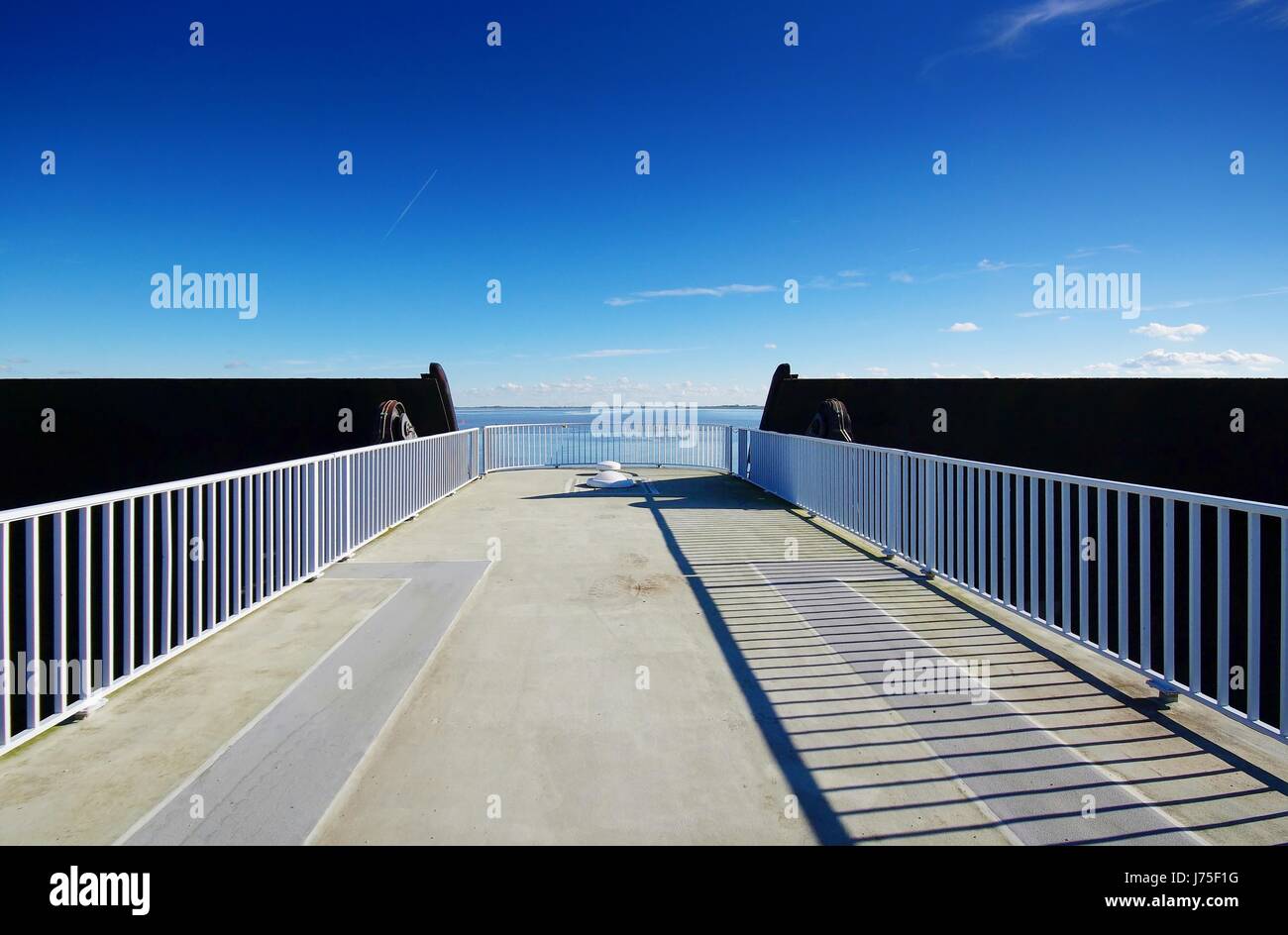 engineering water north sea salt water sea ocean wall sluice barrier ...