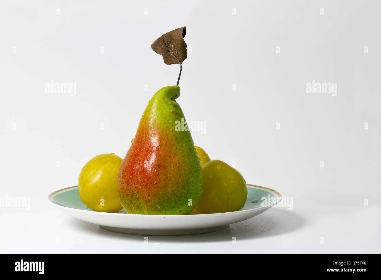 food aliment fruit diet pear bulb plum plums bill of fare plummy plum ...