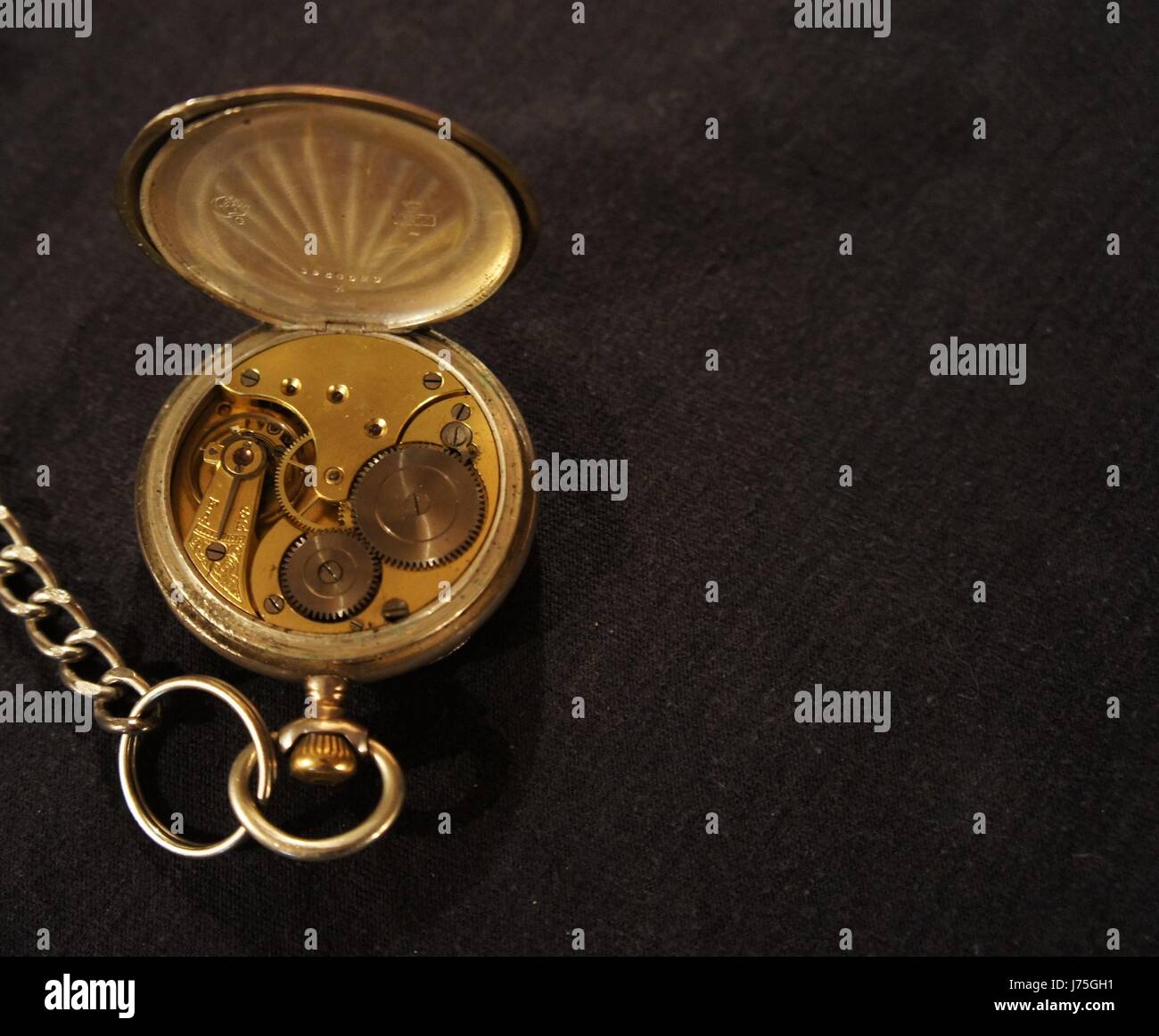 Gilt lid hi-res stock photography and images - Alamy