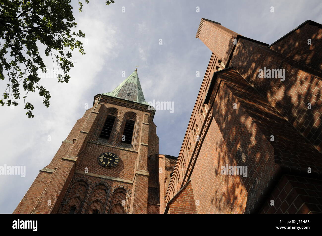 church cathedral style of construction architecture architectural style ...