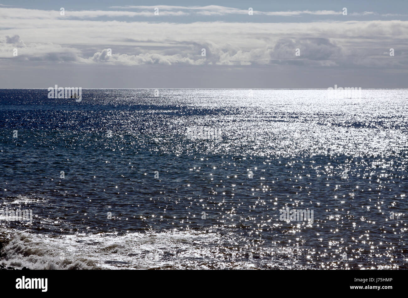 atlantic ocean salt water sea ocean water counter-light rowing boat ...