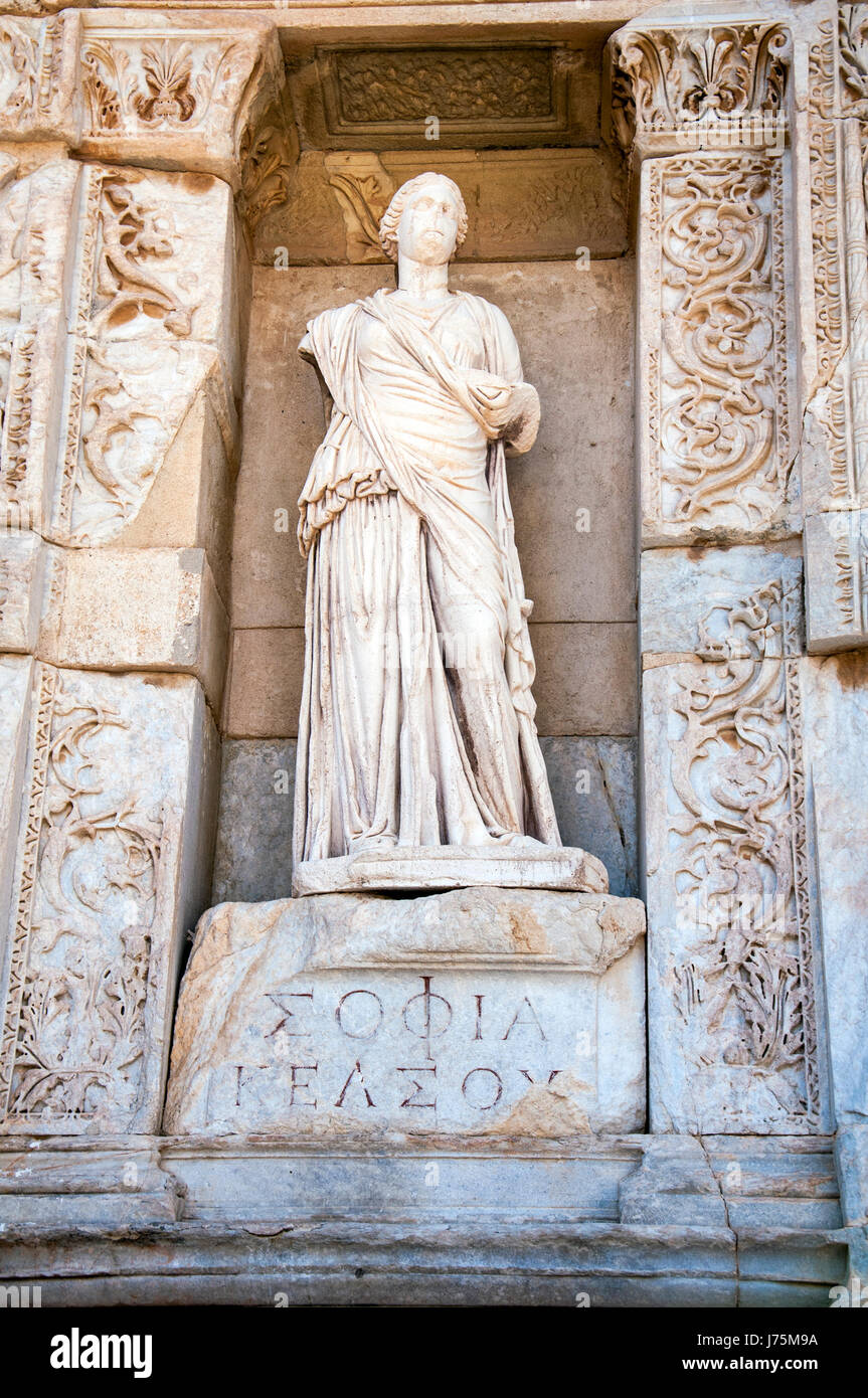 Ephesos statue hi-res stock photography and images - Alamy