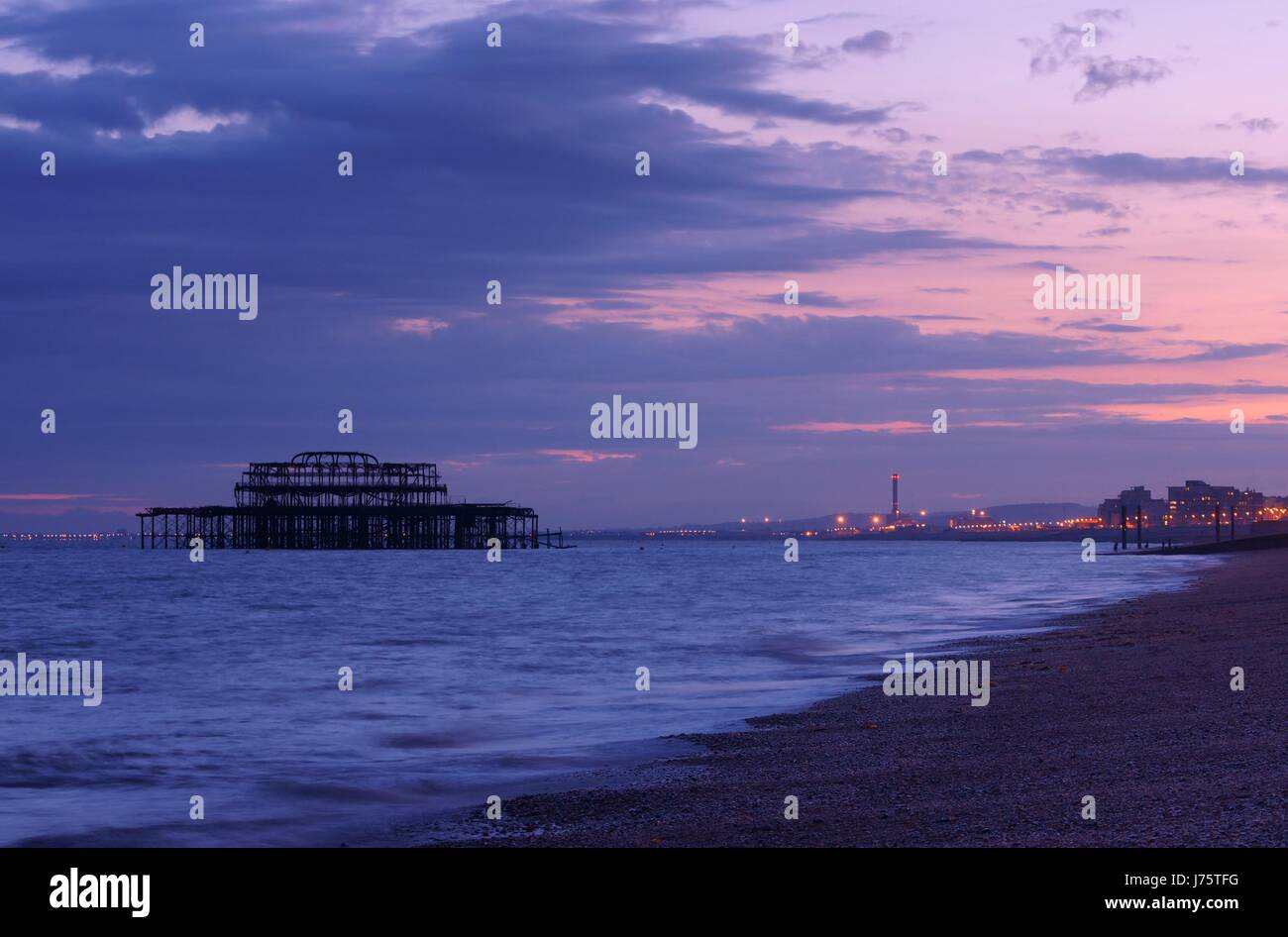 royal suspension chain pier Stock Photo - Alamy
