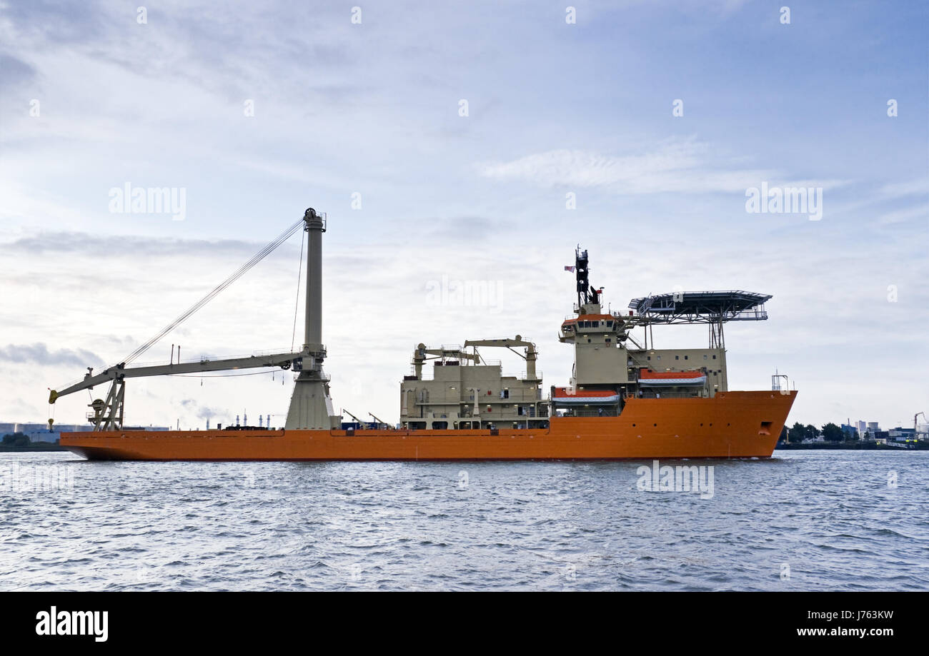 Offshore work vessels hi-res stock photography and images - Alamy