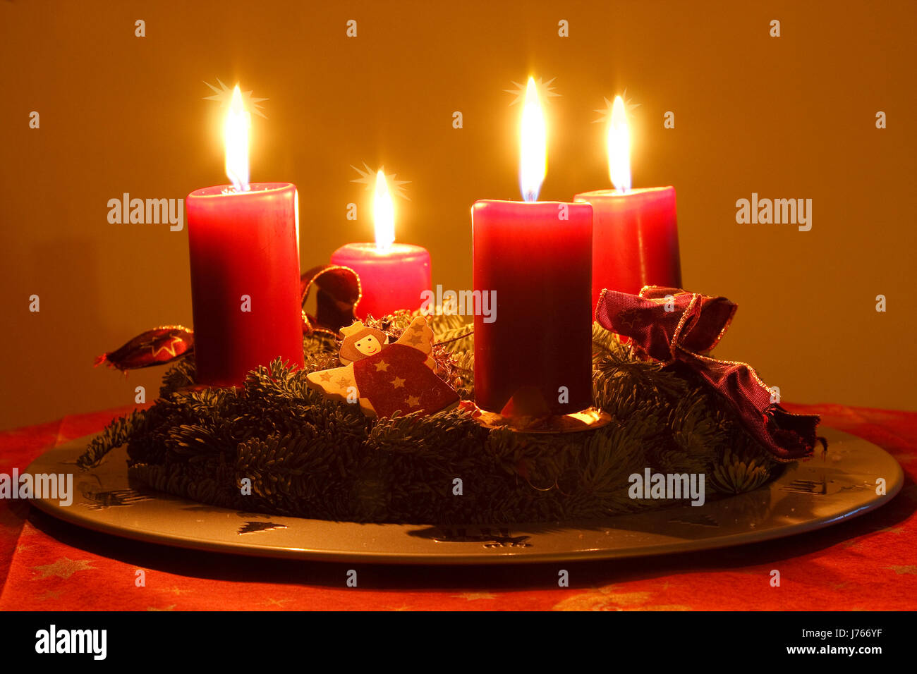 Advent Four Candles Advent Wreath Burn Shine Shines Bright Lucent Light