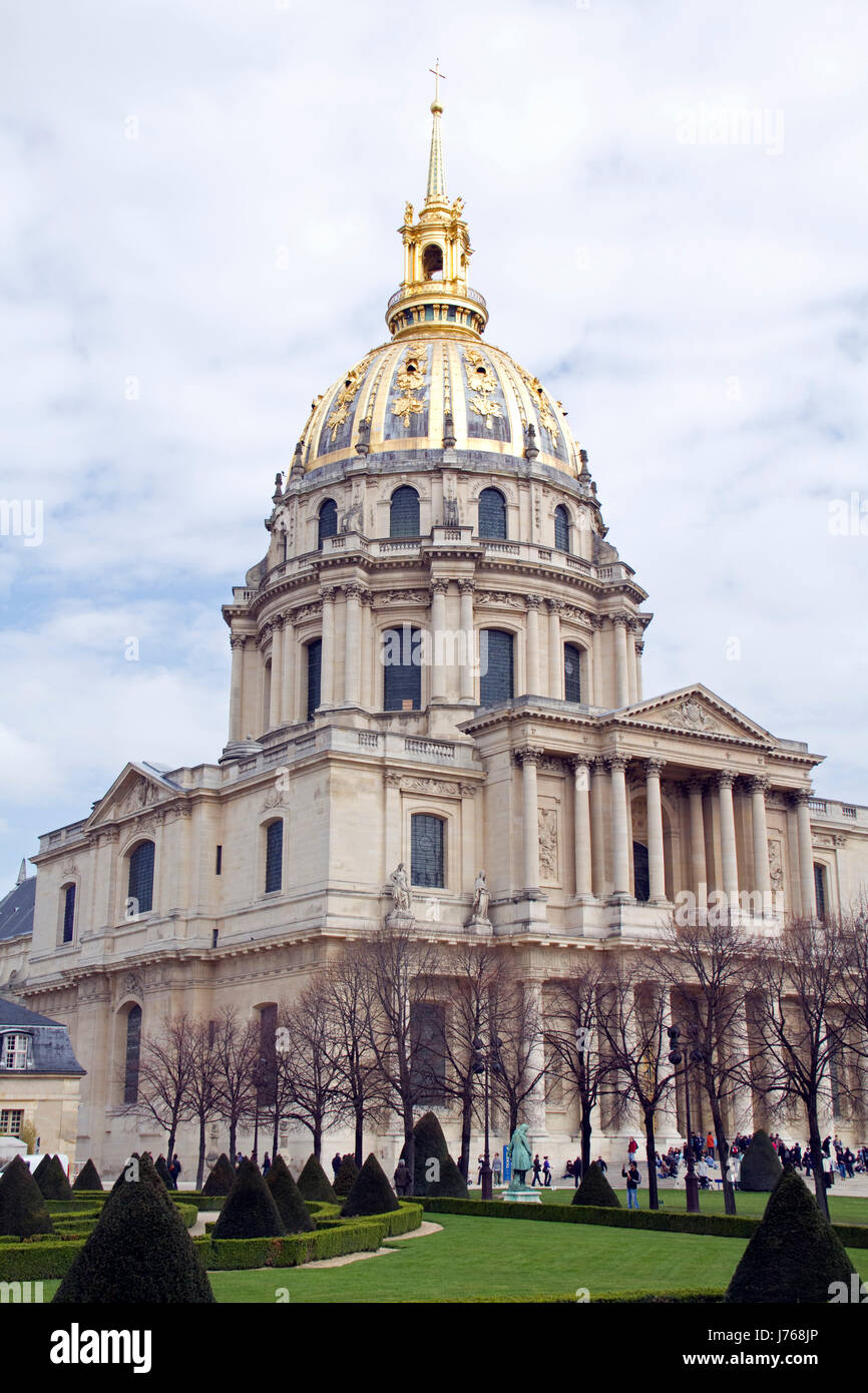 paris facade city town window porthole dormer window pane balcony paris ...