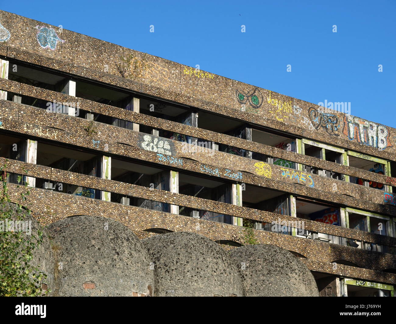 new ruins peter building monument fashion modern modernity statue new ...