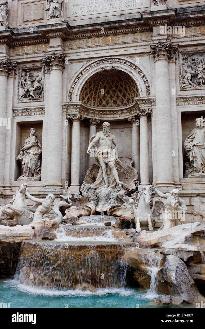 monument art flow stone statue lights romantic columns Rome roma marble ...