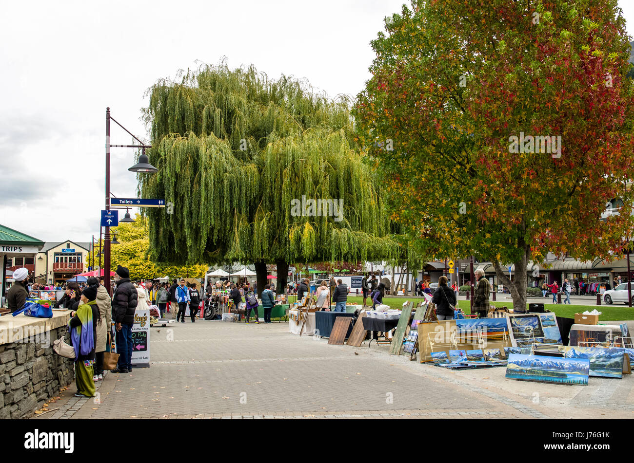 Queenstown,New Zealand - April 30,2016 : Creative Queenstown Arts and ...