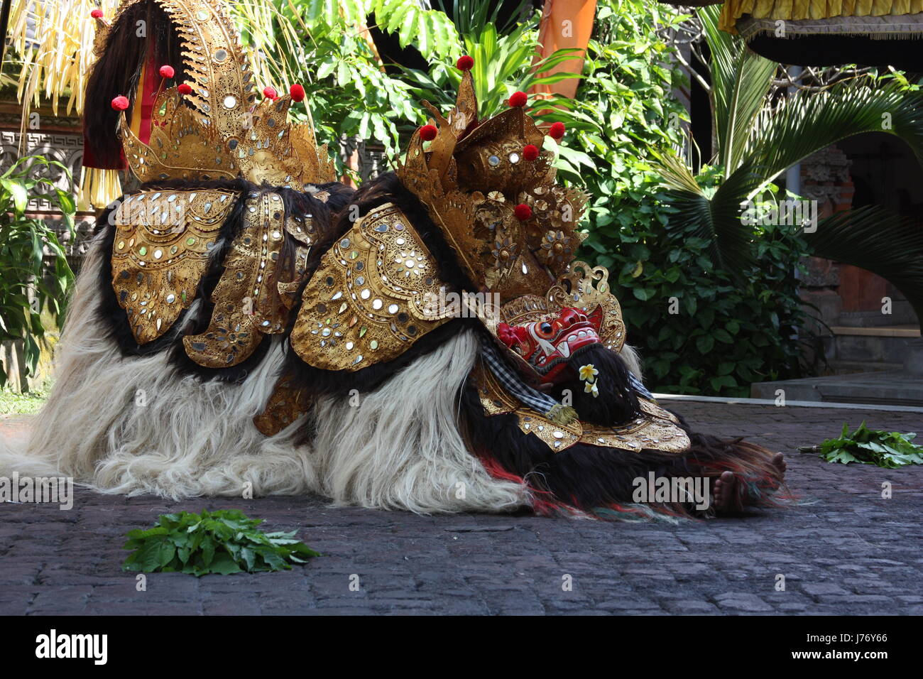 Barong dancing show hi-res stock photography and images - Alamy