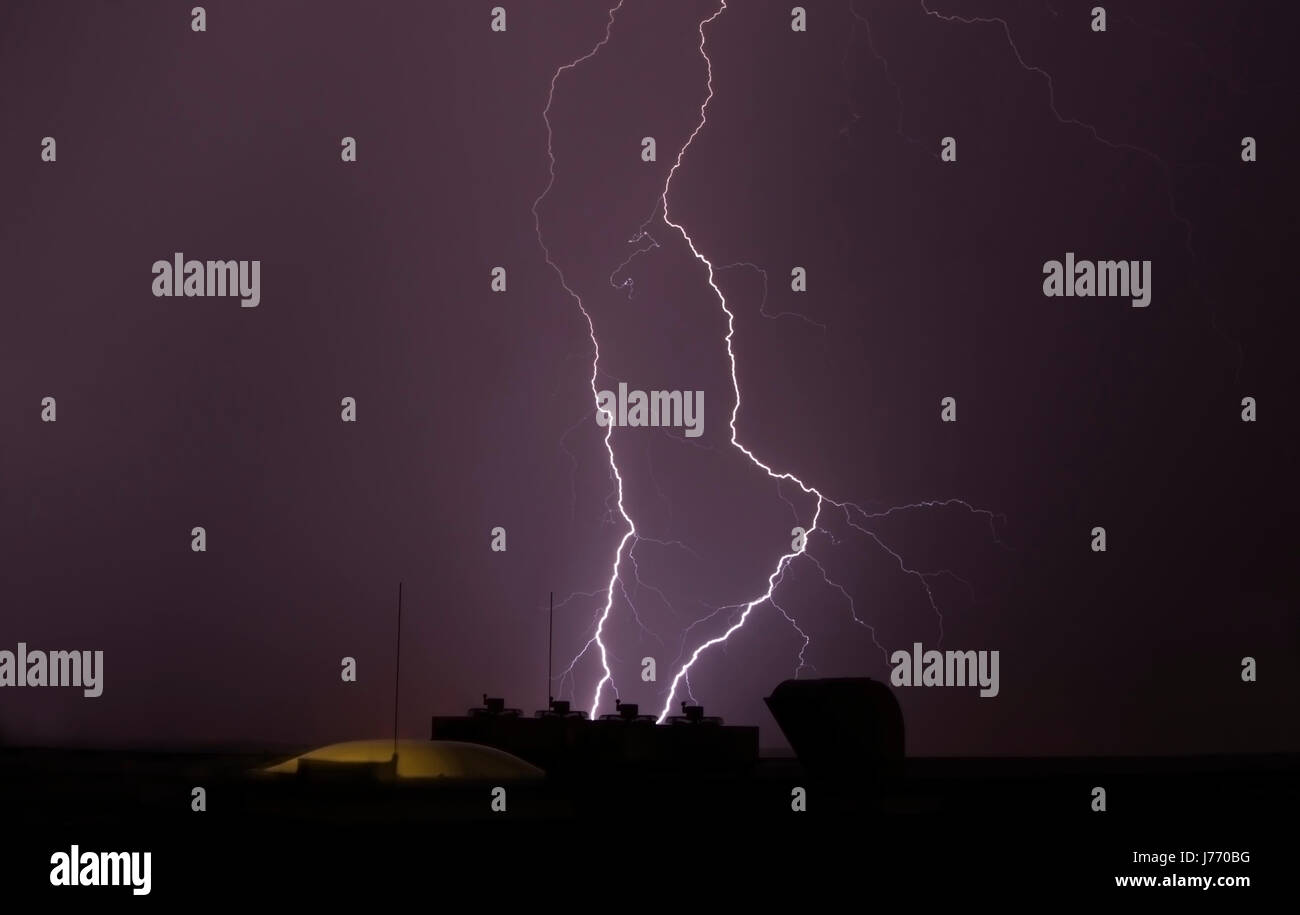 thunderstorm thundreous lightning sheet lightning flash danger ...