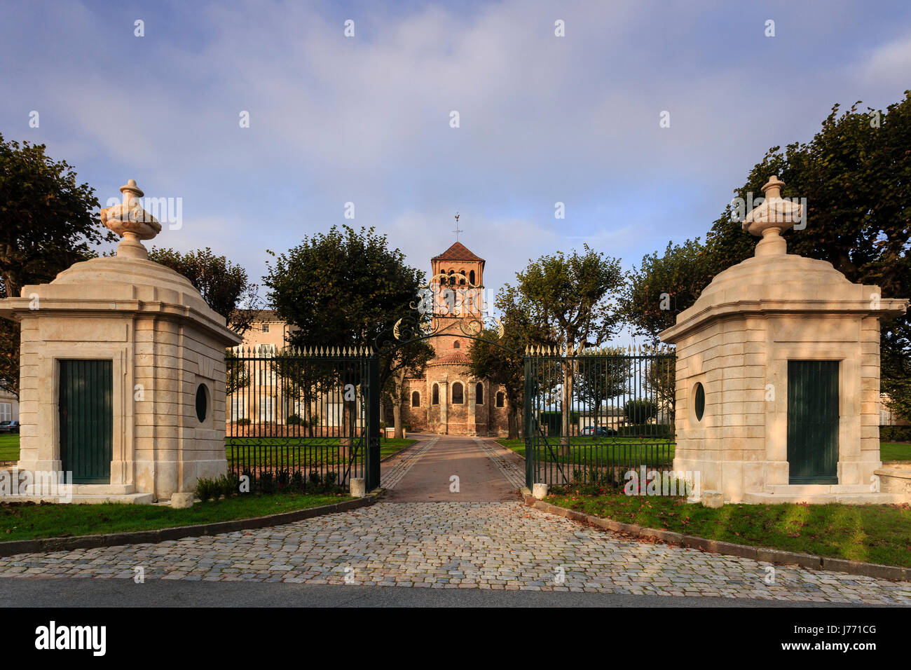 Cluniac church hi-res stock photography and images - Alamy