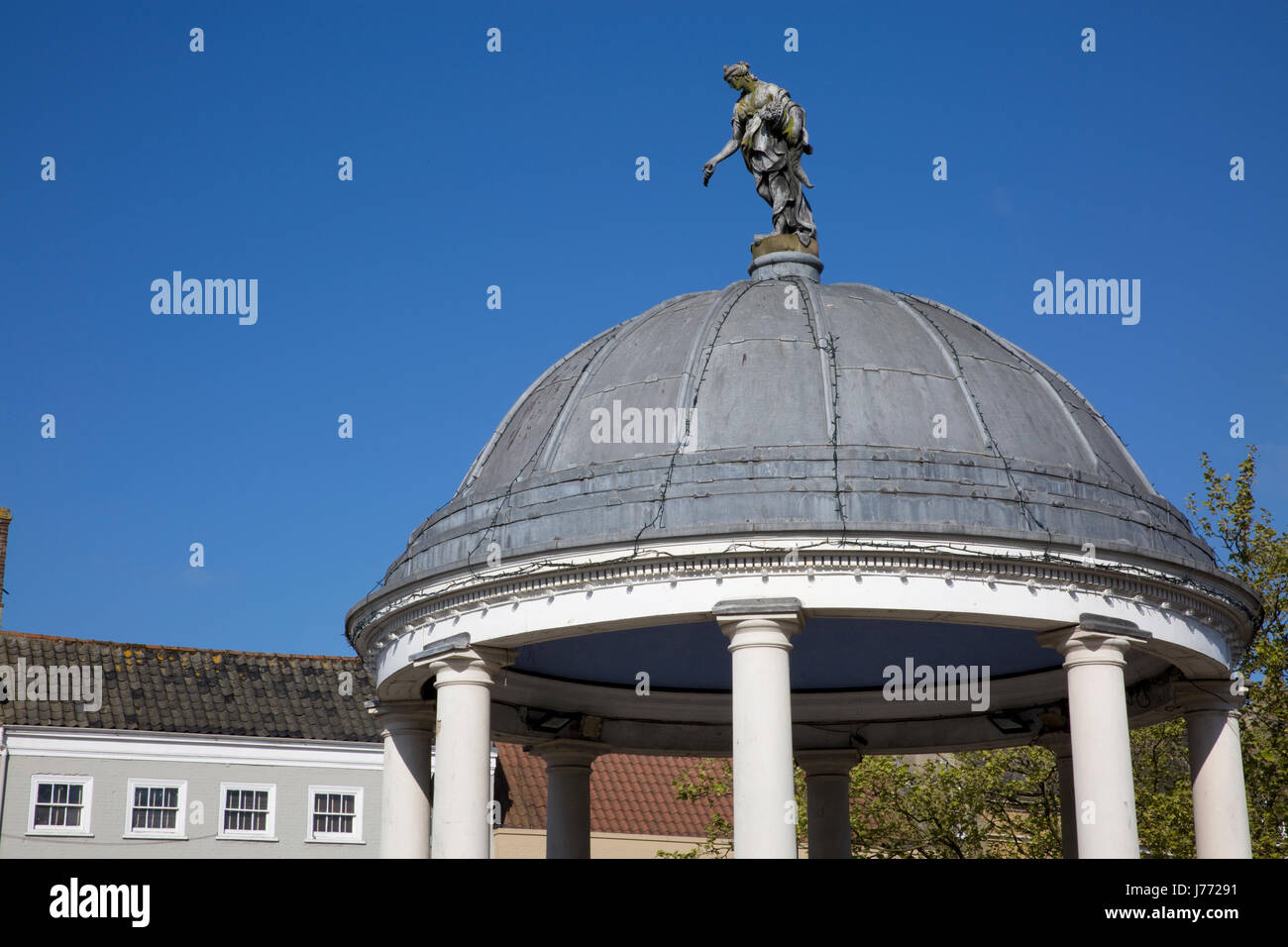 The Buttercross with statue of Ceres, the Roman goddess of the harvest ...