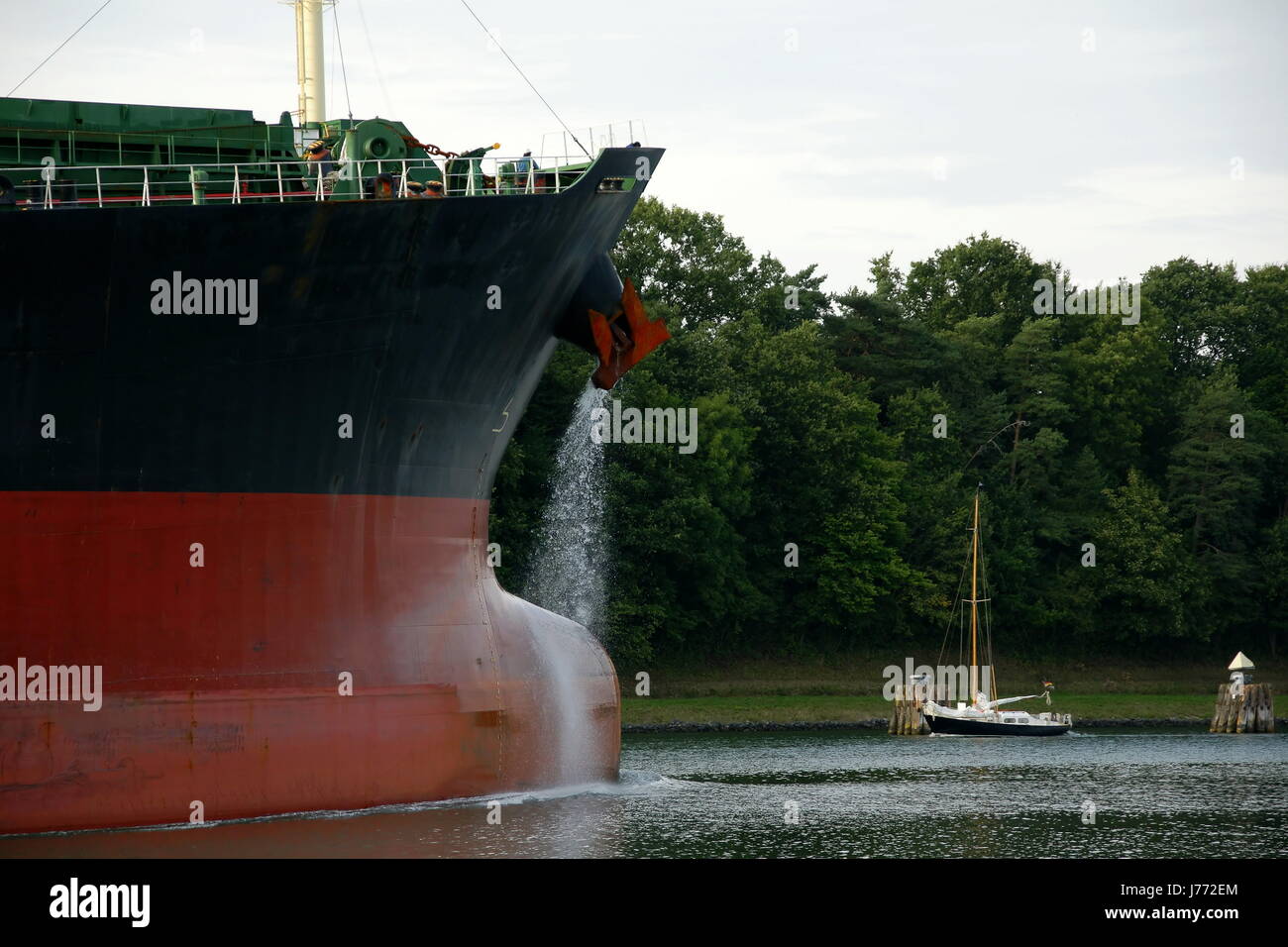 sailing boat sailboat anchor bulk carrier big large enormous extreme ...