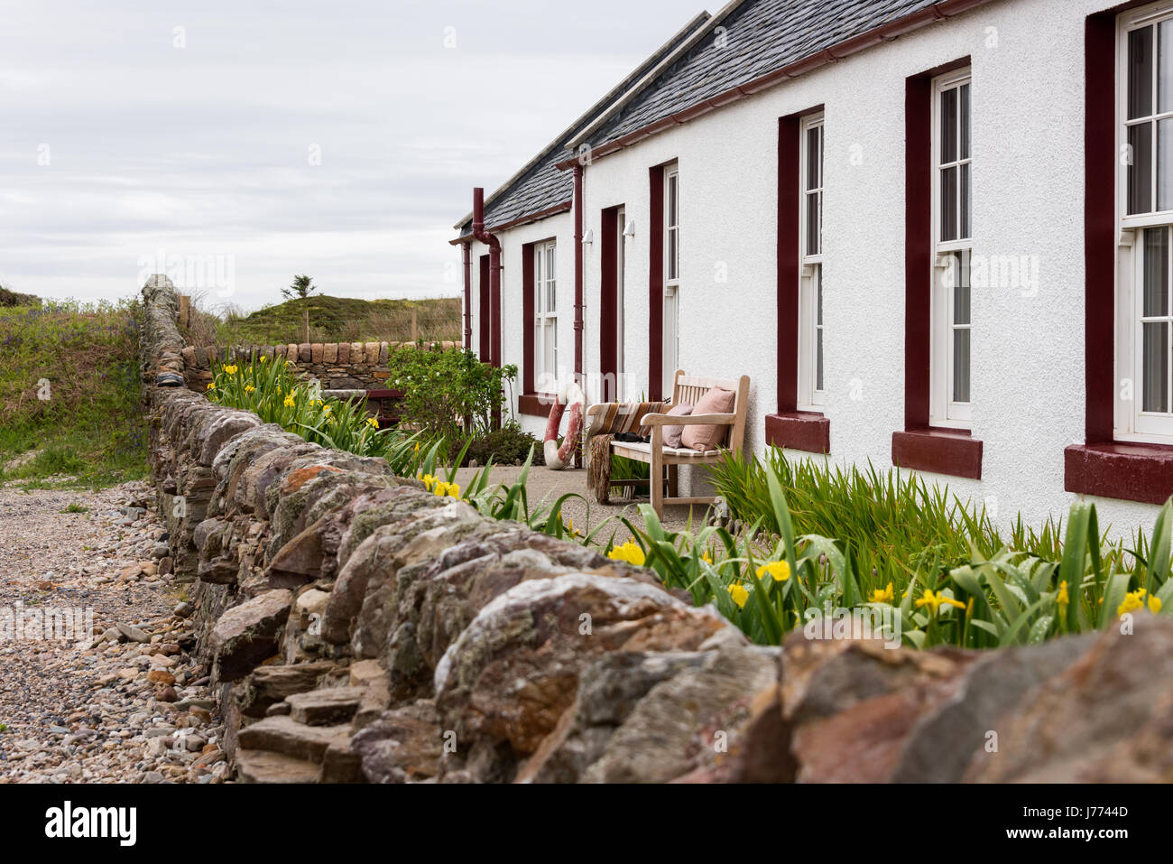 Scottish terrace houses hi-res stock photography and images - Alamy