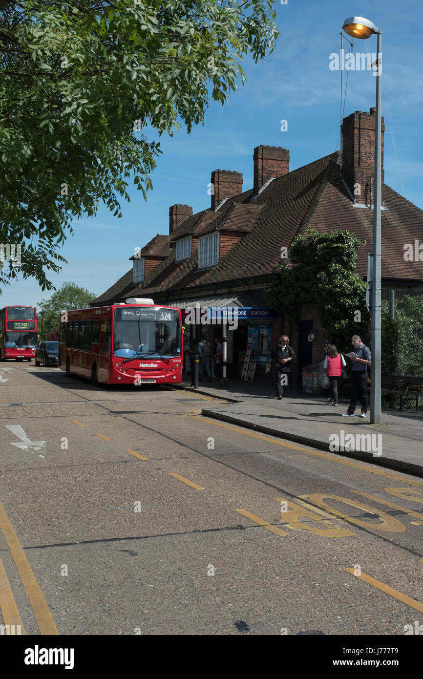 Stanmore underground station hi-res stock photography and images - Alamy