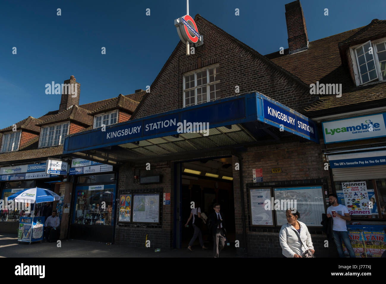 Kingsbury underground station hi-res stock photography and images - Alamy