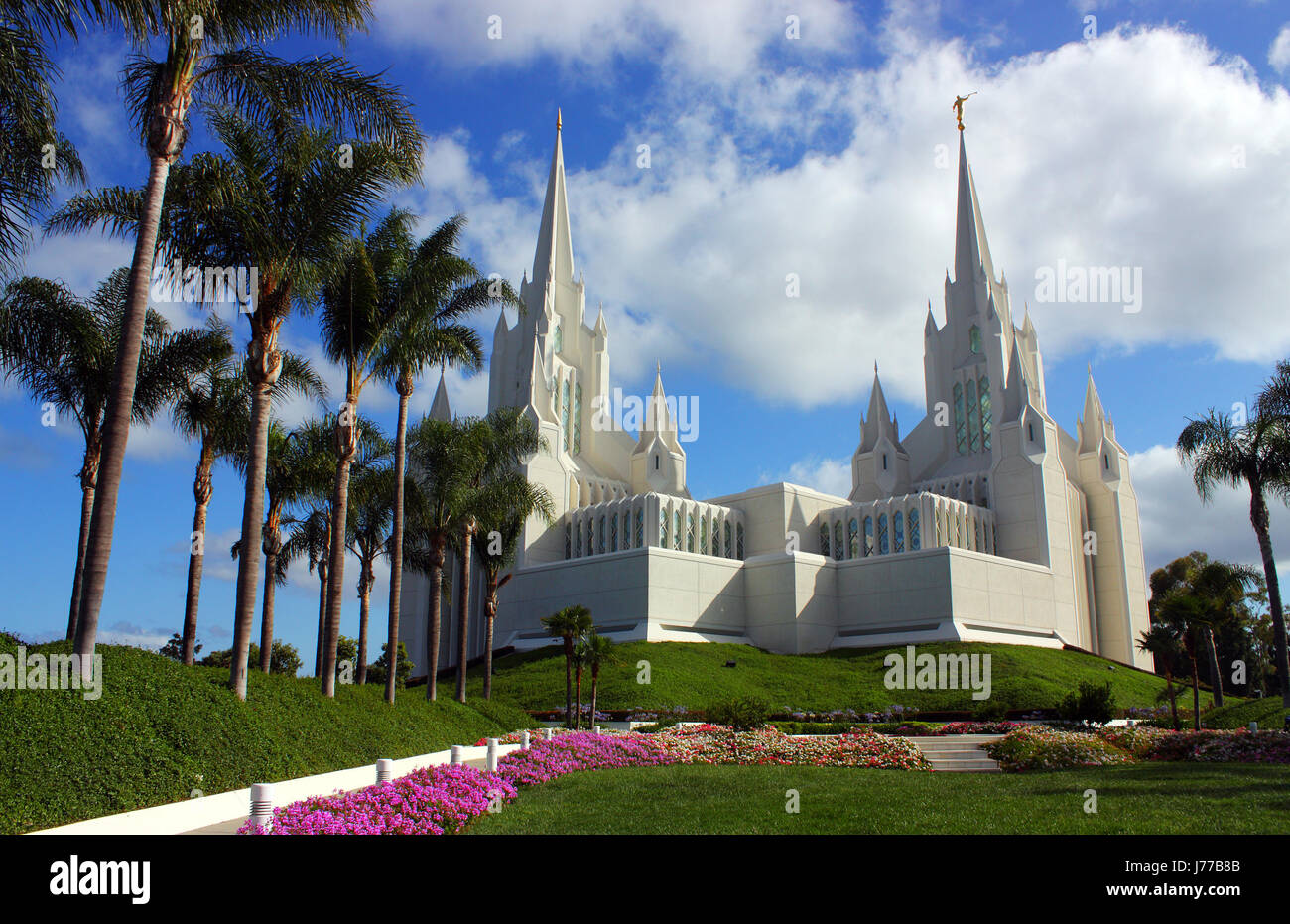 Beautiful Mormon temple in San Diego,California,Usa Stock Photo - Alamy