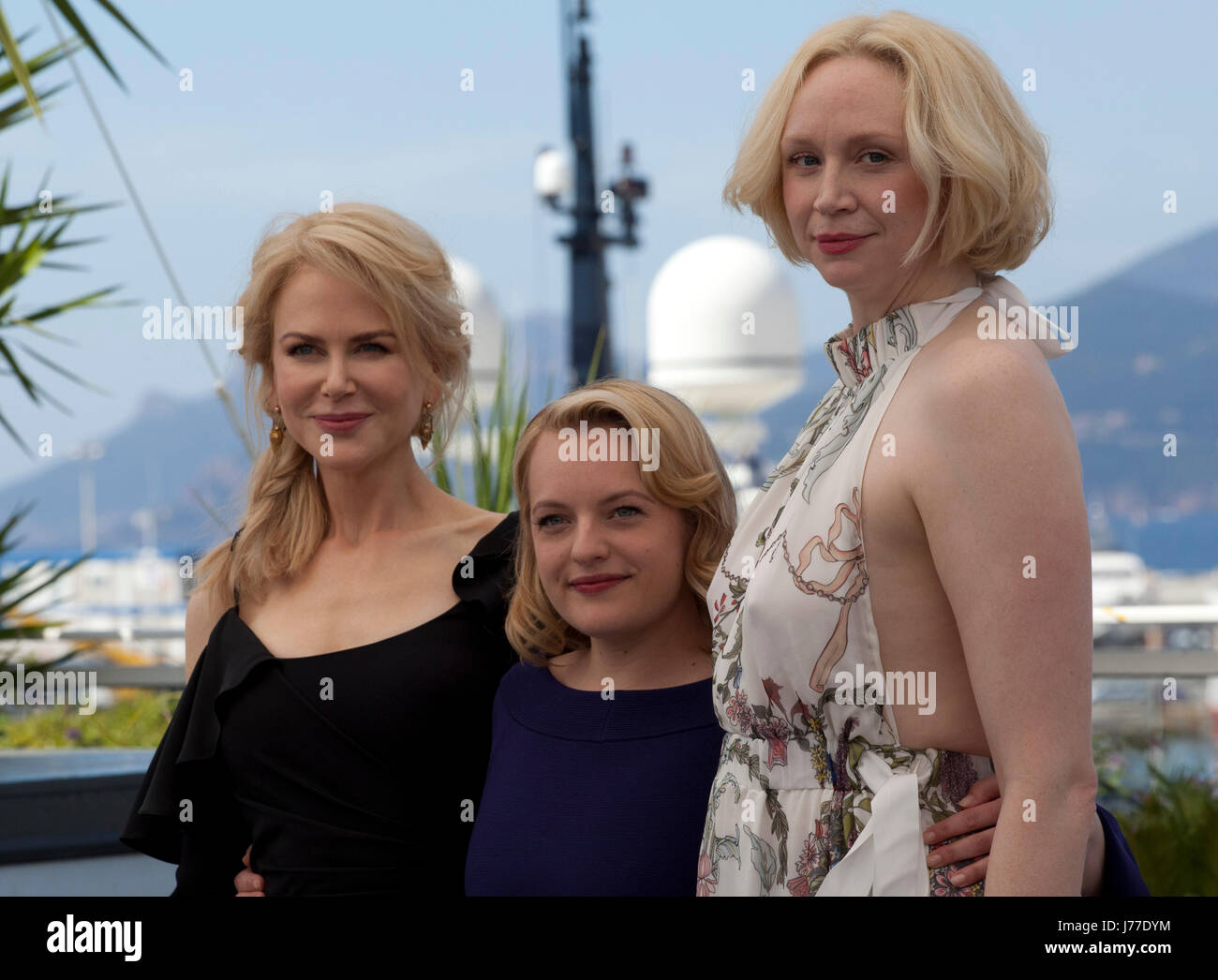 Elisabeth moss portrait 2017 hi-res stock photography and images - Alamy