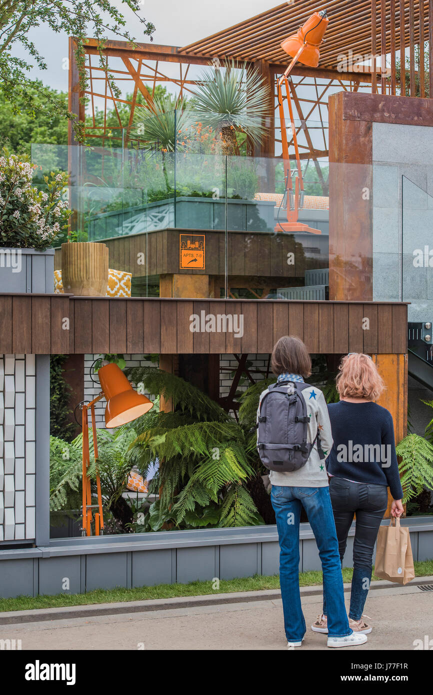London, UK. 23rd May, 2017. Gold medal winning City Living Garden by ...