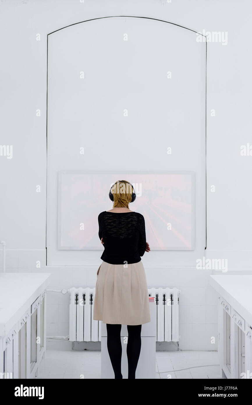 Halle, Germany. 23rd May, 2017. A woman walks at the "Halle Design ...