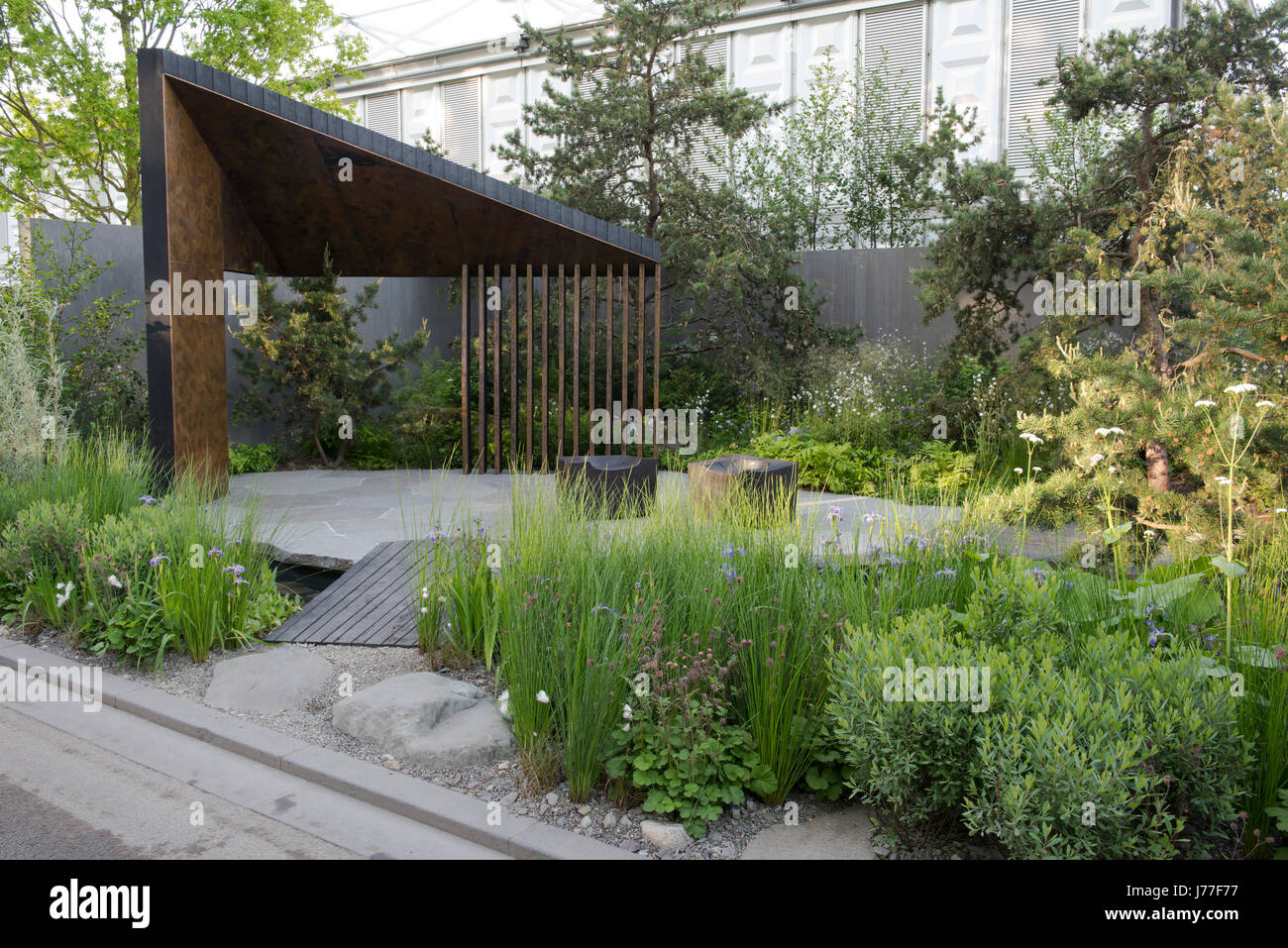 Copper pavilion hi-res stock photography and images - Alamy