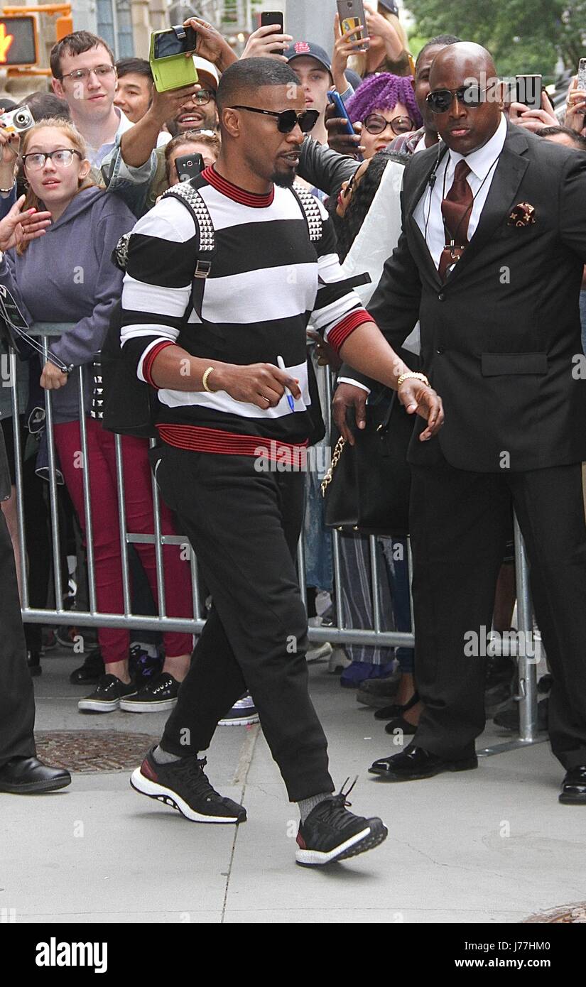 New York, NY, USA. 23rd May, 2017. Jamie Foxx spotted leaving 'AOL ...