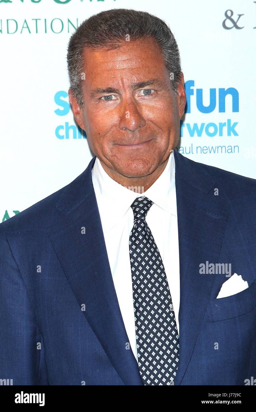 New York, NY, USA. 23rd May, 2017. CEO of HBO Richard Plepler arrives ...